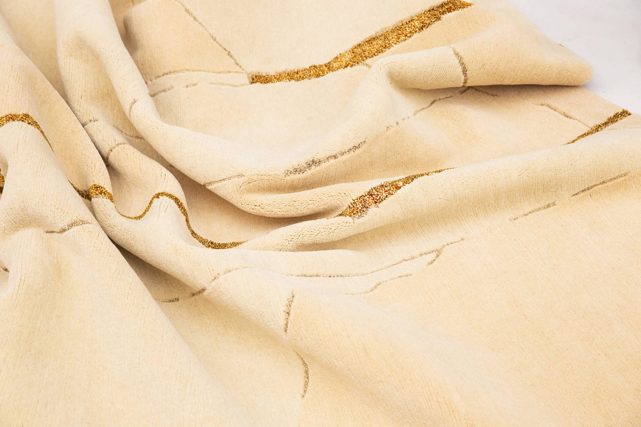 Atelier Février — Lignes Dorées